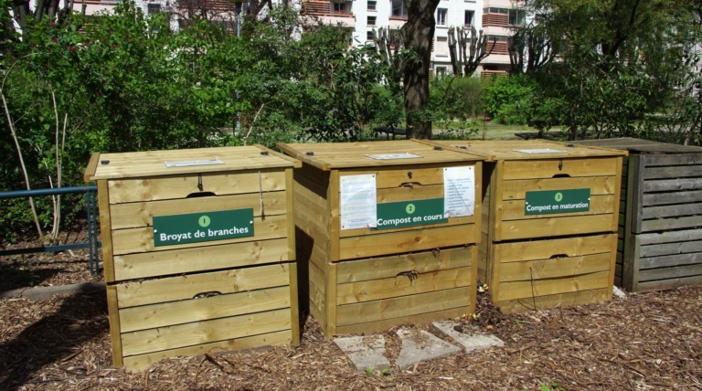 Le compost collectif : un geste facile et efficace en copropriété ...